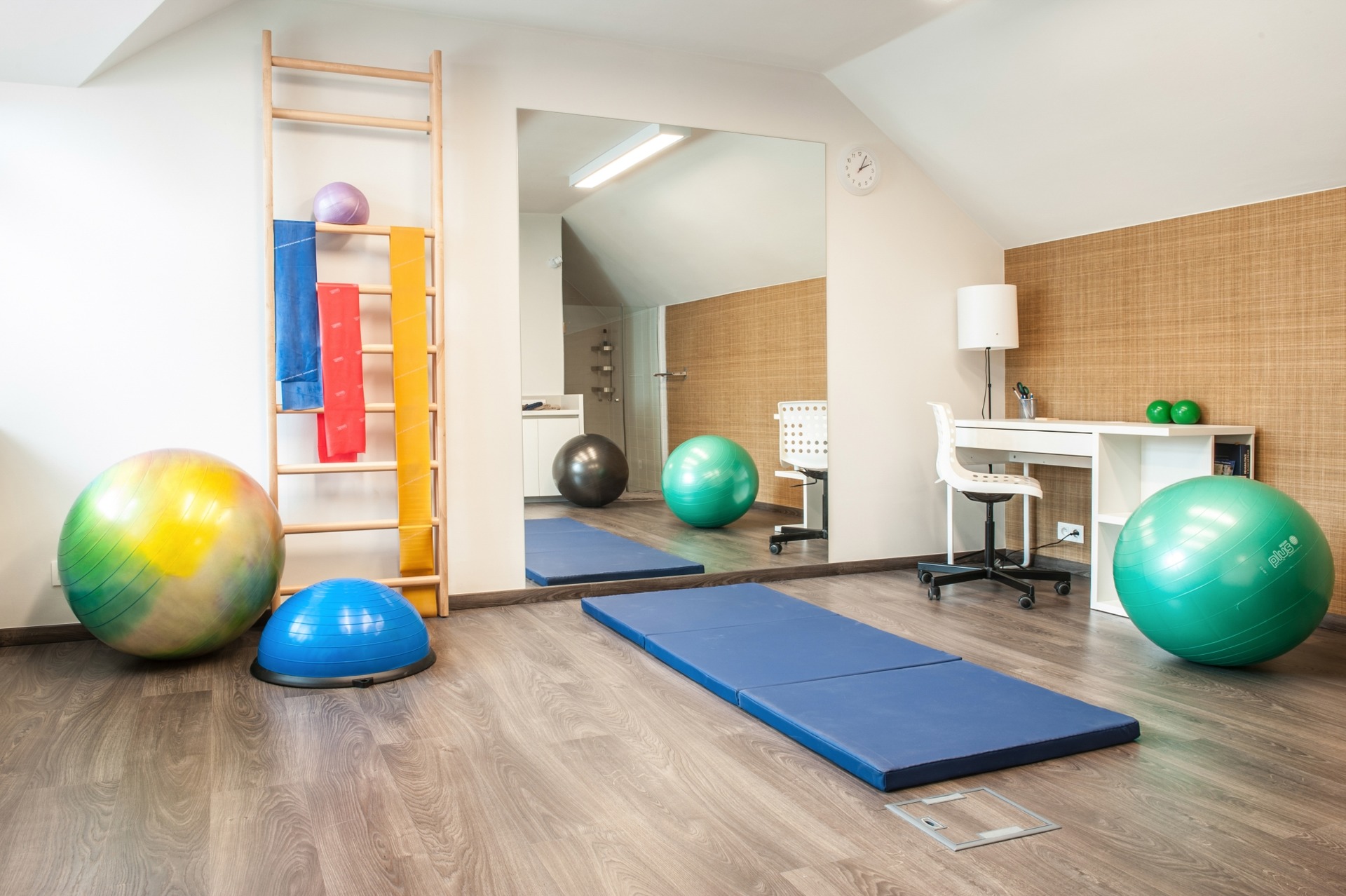 physio & care - We have opened physio & care – MEDICAL CENTER for you
